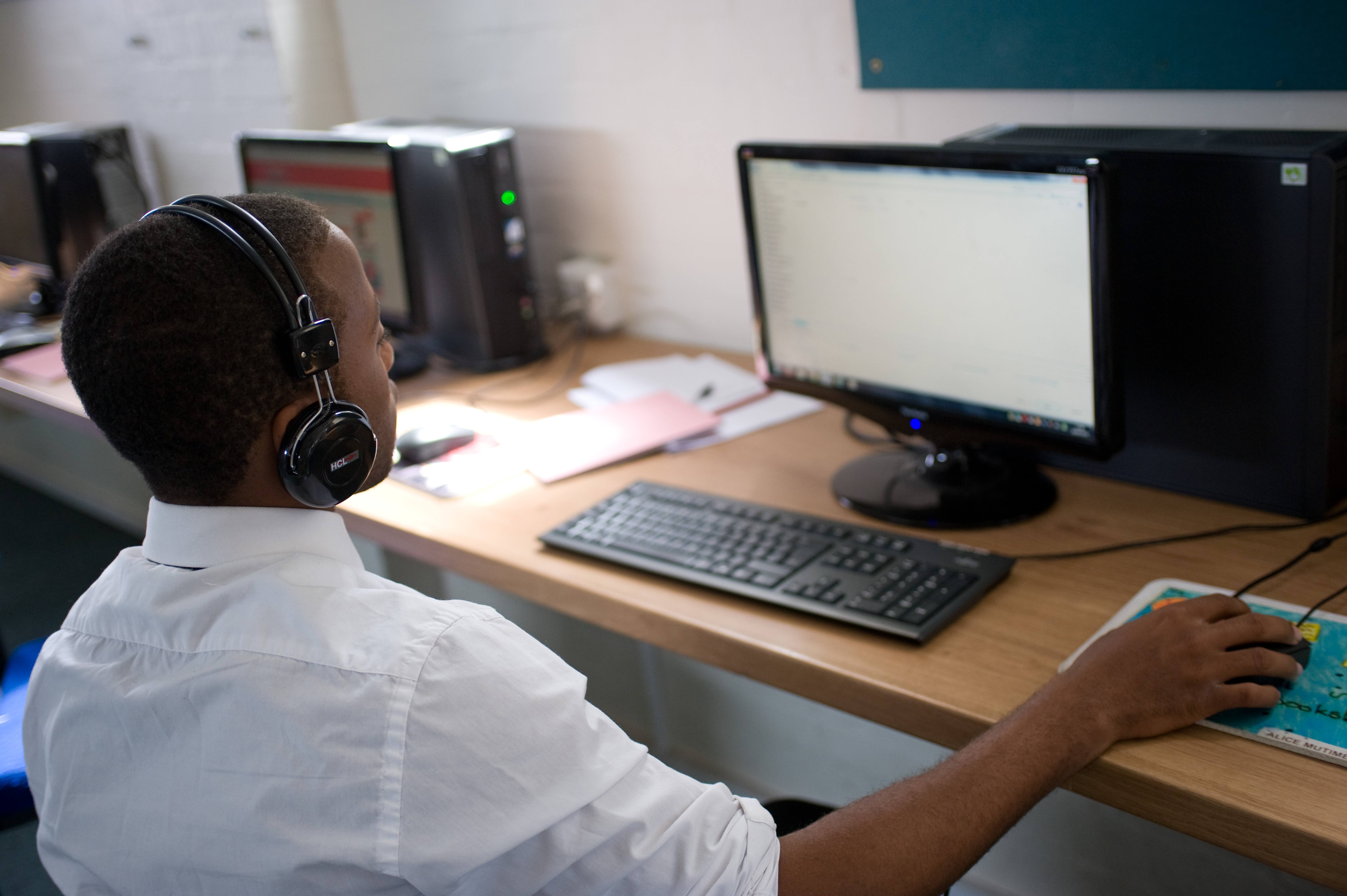 Developing literacy strategies with Read&Write at Oswestry School ...